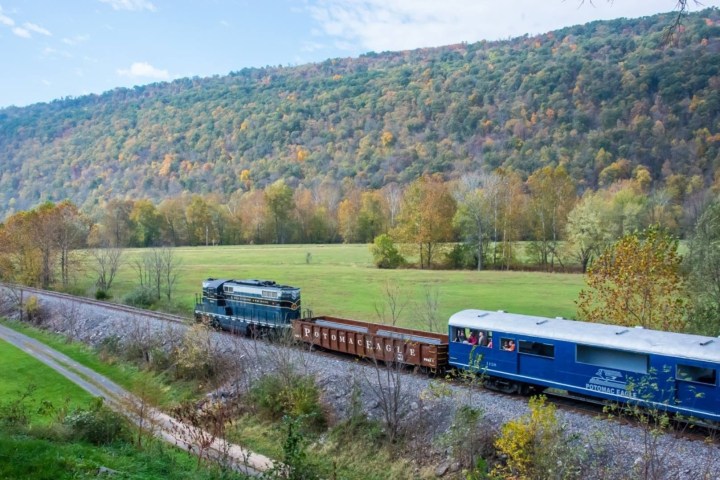 Sunset Train Ride in Romney WV | Potomac Eagle