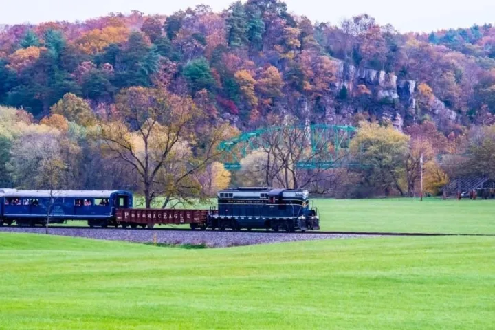 Train Rides to Explore Petersburg WV | Potomac Eagle Scenic Railroad